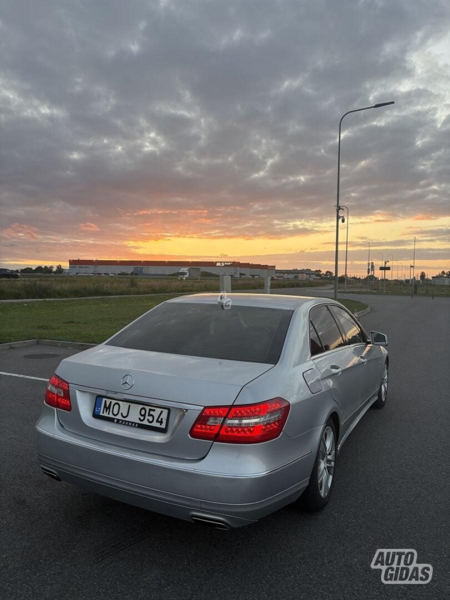 Mercedes-Benz E 300 2012 Kauņa, ar dzinēja tilpumu 3.00 L un nobraukumu 410 tūkst. km par 4900 €, foto 1 vietnē AUTOMOTO.COM.LV