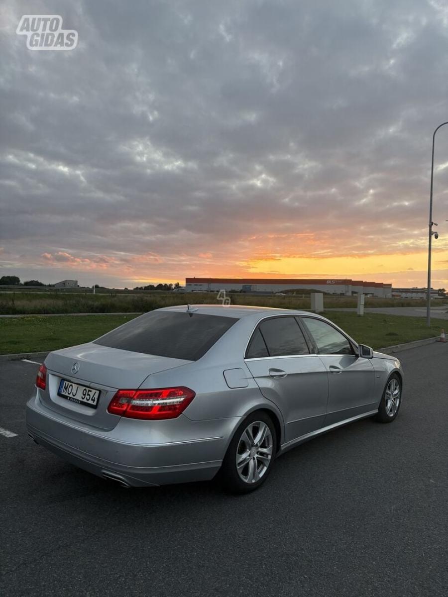 Mercedes-Benz E 300 2012 Kauņa, ar dzinēja tilpumu 3.00 L un nobraukumu 410 tūkst. km par 4900 €, foto 4 vietnē AUTOMOTO.COM.LV