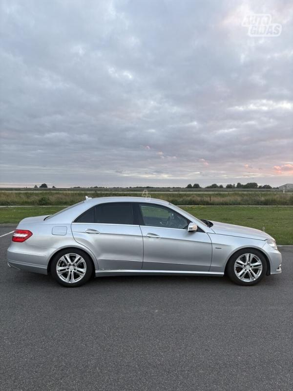 Mercedes-Benz E 300 2012 Kauņa, ar dzinēja tilpumu 3.00 L un nobraukumu 410 tūkst. km par 4900 €, foto 4 vietnē AUTOMOTO.COM.LV