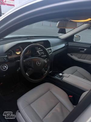 Mercedes-Benz E 300 2012 Kauņa, ar dzinēja tilpumu 3.00 L un nobraukumu 410 tūkst. km par 4900 €, foto 11 vietnē AUTOMOTO.COM.LV