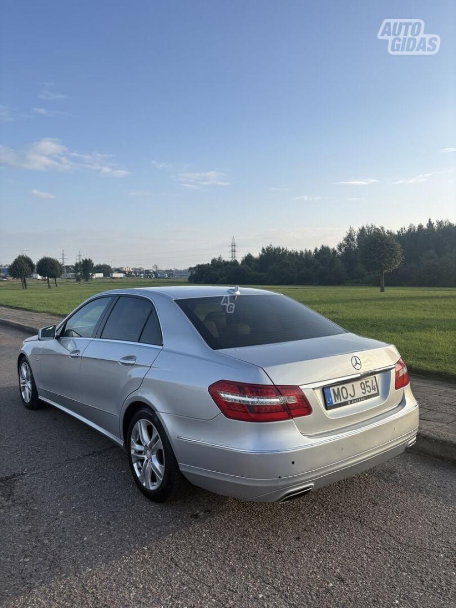 Mercedes-Benz E 300 2012 in Kaunas, with an engine capacity of 3.00 L and mileage of 410 thousand km for 4600 €, photo 3 on AUTOMOTO.COM.LV