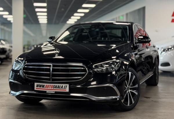 Mercedes-Benz E 300 2021 Klaipėda, ar dzinēja tilpumu 1.99 L un nobraukumu 126 tūkst. km par 35500 €, foto  vietnē AUTOMOTO.COM.LV