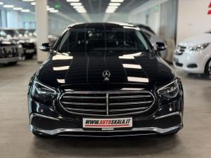 Mercedes-Benz E 300 2021 in Klaipeda, with an engine capacity of 1.99 L and mileage of 126 thousand km for 35500 €, photo 3 on AUTOMOTO.COM.LV