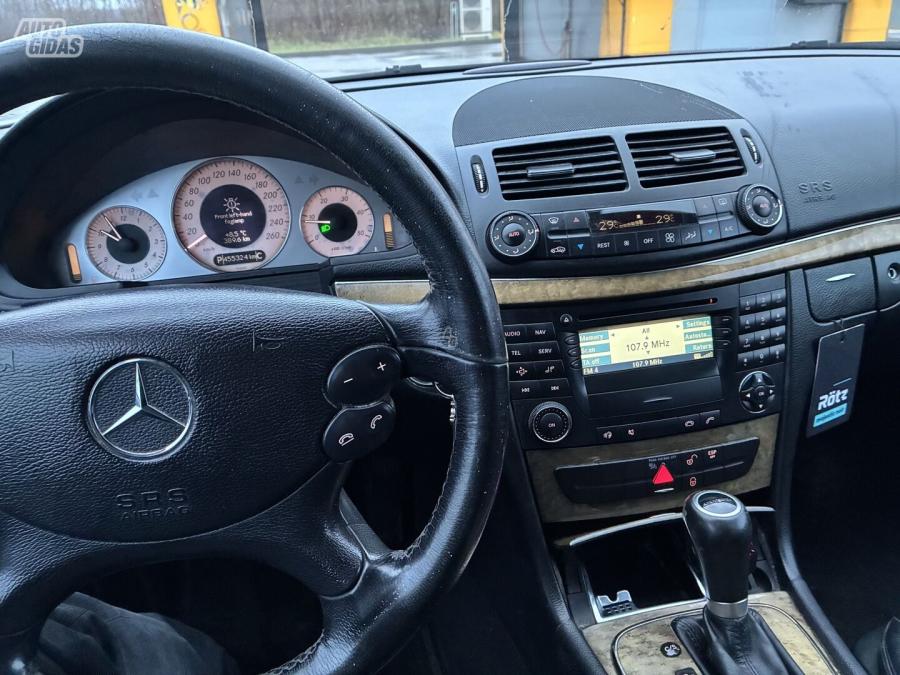 Mercedes-Benz E 300 2007 in Kretinga, with an engine capacity of 3.00 L and mileage of 455 thousand km for 2650 €, photo 6 on AUTOMOTO.COM.LV