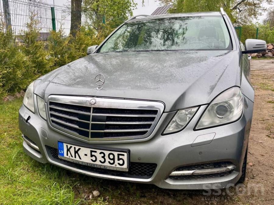 Mercedes-Benz E 300 2011 in Riga, with an engine capacity of 3.00 L and mileage of 475 thousand km for 4150 €, photo 6 on AUTOMOTO.COM.LV