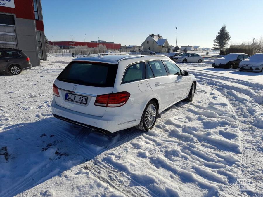 Mercedes-Benz E 300 2013 Šauļi, ar dzinēja tilpumu 3.50 L un nobraukumu 306 tūkst. km par 8500 €, foto 4 vietnē AUTOMOTO.COM.LV