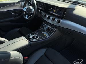 Mercedes-Benz E 300 2019 in Klaipeda, with an engine capacity of 1.95 L and mileage of 169 thousand km for 23900 €, photo 6 on AUTOMOTO.COM.LV