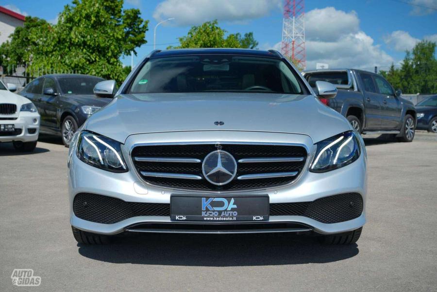 Mercedes-Benz E 300 2019 in Marijampole, with an engine capacity of 2.00 L and mileage of 198 thousand km for 20950 €, photo 4 on AUTOMOTO.COM.LV