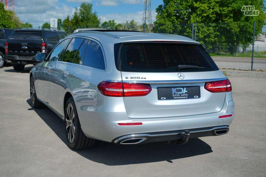 Mercedes-Benz E 300 2019 in Marijampole, with an engine capacity of 2.00 L and mileage of 198 thousand km for 20950 €, photo 10 on AUTOMOTO.COM.LV