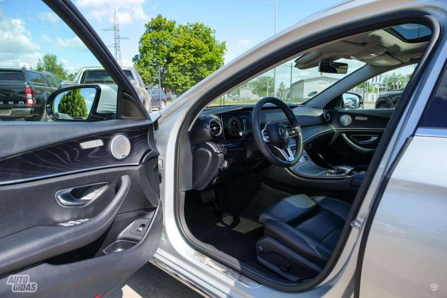 Mercedes-Benz E 300 2019 in Marijampole, with an engine capacity of 2.00 L and mileage of 198 thousand km for 20950 €, photo 17 on AUTOMOTO.COM.LV