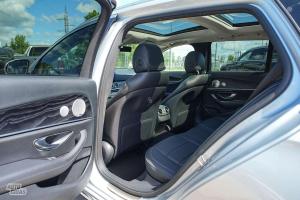 Mercedes-Benz E 300 2019 in Marijampole, with an engine capacity of 2.00 L and mileage of 198 thousand km for 20950 €, photo 23 on AUTOMOTO.COM.LV