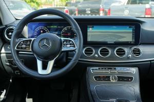Mercedes-Benz E 300 2019 in Marijampole, with an engine capacity of 2.00 L and mileage of 198 thousand km for 20950 €, photo 28 on AUTOMOTO.COM.LV