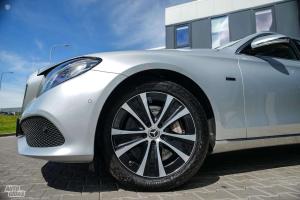Mercedes-Benz E 300 2019 in Kaunas, with an engine capacity of 2.00 L and mileage of 198 thousand km for 20250 €, photo 7 on AUTOMOTO.COM.LV