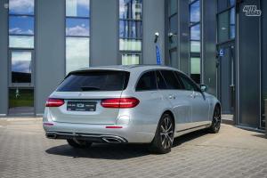 Mercedes-Benz E 300 2019 in Kaunas, with an engine capacity of 2.00 L and mileage of 198 thousand km for 20250 €, photo 10 on AUTOMOTO.COM.LV