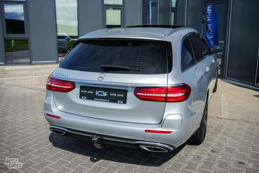 Mercedes-Benz E 300 2019 in Kaunas, with an engine capacity of 2.00 L and mileage of 198 thousand km for 20250 €, photo 13 on AUTOMOTO.COM.LV