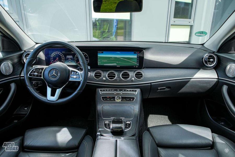 Mercedes-Benz E 300 2019 in Kaunas, with an engine capacity of 2.00 L and mileage of 198 thousand km for 20250 €, photo 17 on AUTOMOTO.COM.LV