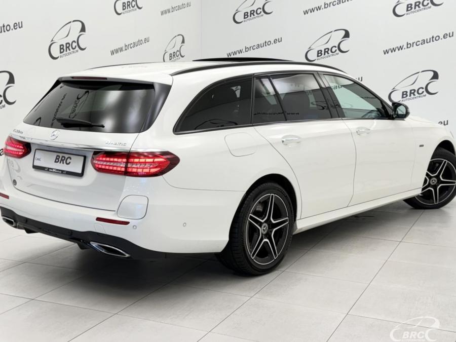 Mercedes-Benz E 300 2021 in Vilnius, with an engine capacity of 1.95 L and mileage of 105 thousand km for 27900 €, photo 3 on AUTOMOTO.COM.LV