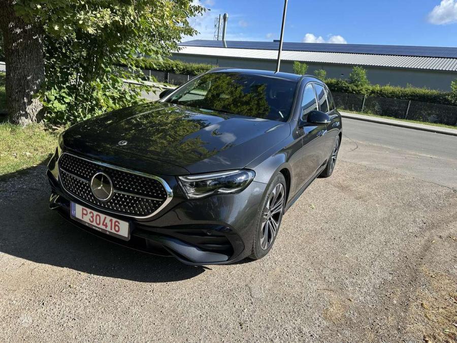 Mercedes-Benz E 300 2025 in Kaunas, with an engine capacity of 2.00 L and mileage of 21 thousand km for 53500 €, photo 4 on AUTOMOTO.COM.LV