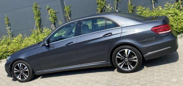 Violets Mercedes-Benz E 300 2013 Viļņa, ar dzinēja tilpumu 0.00 L un nobraukumu 400 tūkst. km par 7999 €, foto 4 vietnē AUTOMOTO.COM.LV
