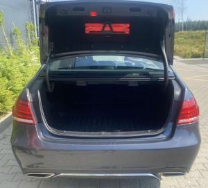 Violet Mercedes-Benz E 300 2013 in Vilnius, with an engine capacity of 0.00 L and mileage of 400 thousand km for 7999 €, photo 15 on AUTOMOTO.COM.LV