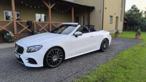 Balts Mercedes-Benz E 300 2018 Kuršėnai, ar dzinēja tilpumu 1.99 L un nobraukumu 75 tūkst. km par 30500 €, foto 5 vietnē AUTOMOTO.COM.LV