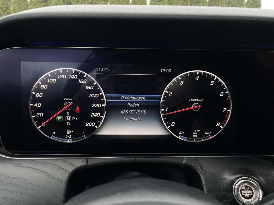 Balts Mercedes-Benz E 300 2018 Kuršėnai, ar dzinēja tilpumu 1.99 L un nobraukumu 75 tūkst. km par 30500 €, foto 18 vietnē AUTOMOTO.COM.LV