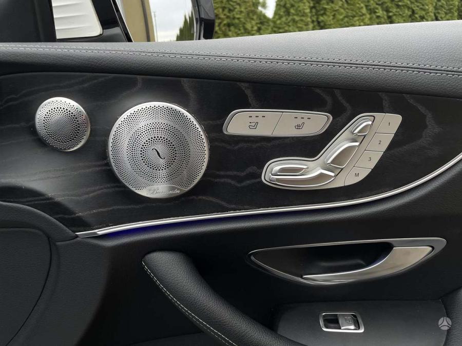 Balts Mercedes-Benz E 300 2018 Kuršėnai, ar dzinēja tilpumu 1.99 L un nobraukumu 75 tūkst. km par 30500 €, foto 29 vietnē AUTOMOTO.COM.LV
