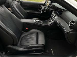 Balts Mercedes-Benz E 300 2018 Kuršėnai, ar dzinēja tilpumu 1.99 L un nobraukumu 75 tūkst. km par 30500 €, foto 30 vietnē AUTOMOTO.COM.LV