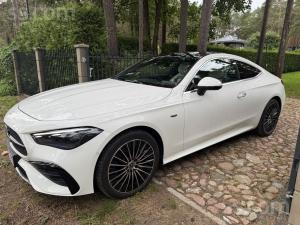 Белый Мерседес Е 300 2025 в Юрмала, объемом двигателя 3.00 л и пробегом 21 тыс. км за 64000 €, фото 1 на AUTOMOTO.COM.LV