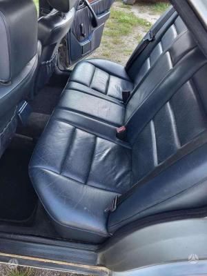 Balts Mercedes-Benz E 300 1989 Kretinga, ar dzinēja tilpumu 3.00 L un nobraukumu 525 tūkst. km par 3300 €, foto 7 vietnē AUTOMOTO.COM.LV