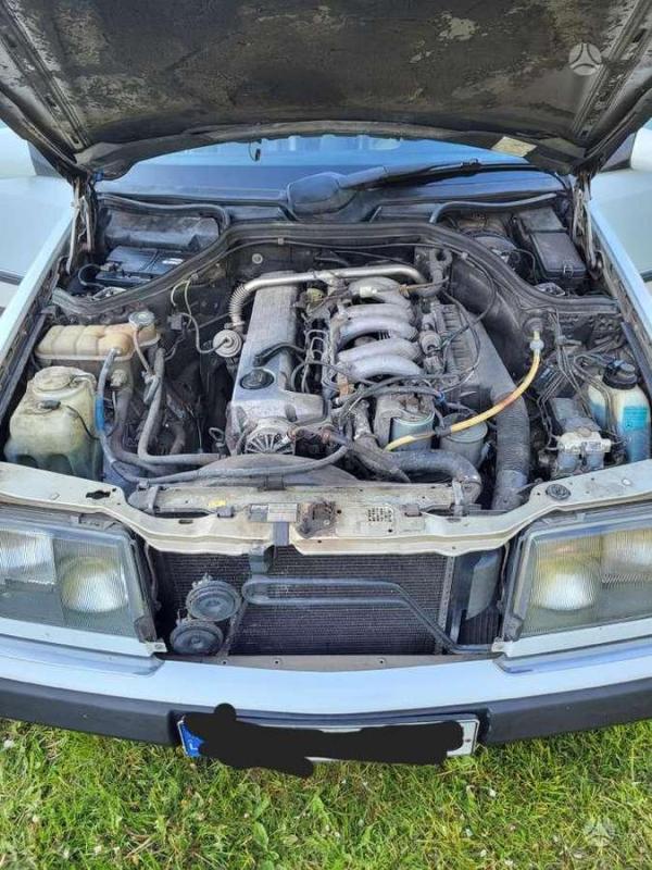 Balts Mercedes-Benz E 300 1989 Kretinga, ar dzinēja tilpumu 3.00 L un nobraukumu 525 tūkst. km par 3300 €, foto 9 vietnē AUTOMOTO.COM.LV