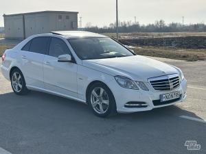 Белый Мерседес Е 300 2010 в Мариямполе, объемом двигателя 3.00 л и пробегом 233 тыс. км за 8000 €, фото 9 на AUTOMOTO.COM.LV
