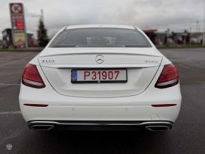 Balts Mercedes-Benz E 300 2017 Viļņa, ar dzinēja tilpumu 2.00 L un nobraukumu 90 tūkst. km par 26000 €, foto 7 vietnē AUTOMOTO.COM.LV