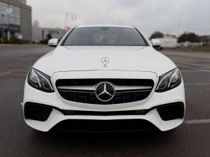 Balts Mercedes-Benz E 300 2017 Viļņa, ar dzinēja tilpumu 2.00 L un nobraukumu 90 tūkst. km par 26000 €, foto 13 vietnē AUTOMOTO.COM.LV