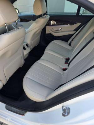 White Mercedes-Benz E 300 2017 in Kaunas, with an engine capacity of 2.00 L and mileage of 147 thousand km for 23000 €, photo 8 on AUTOMOTO.COM.LV