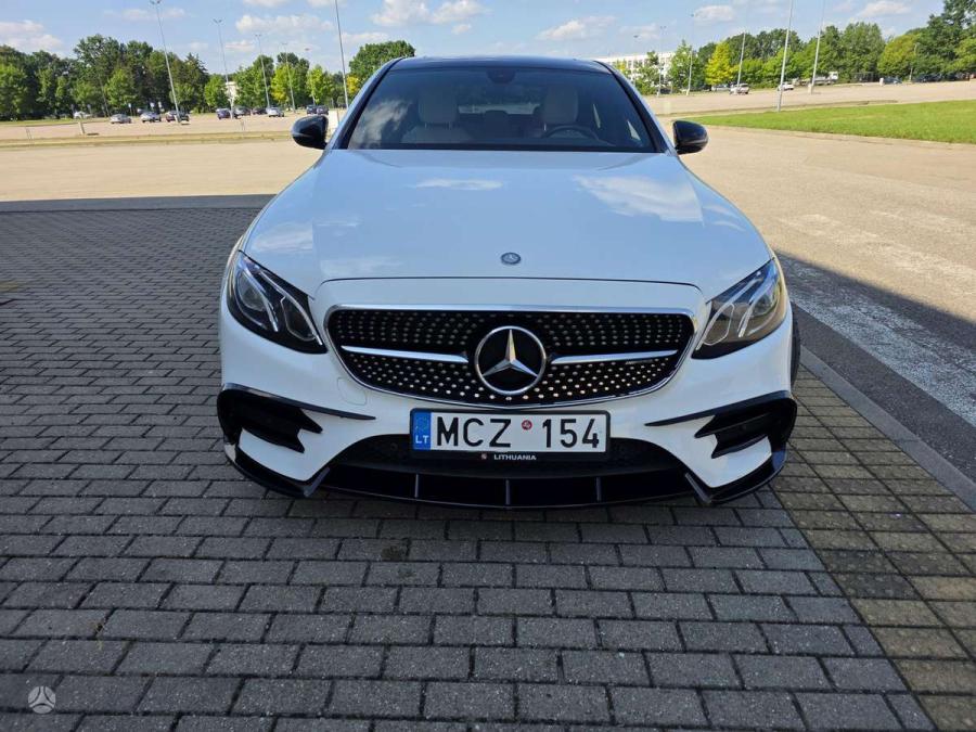 White Mercedes-Benz E 300 2017 in Kaunas, with an engine capacity of 2.00 L and mileage of 147 thousand km for 23000 €, photo 15 on AUTOMOTO.COM.LV