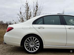 White Mercedes-Benz E 300 2019 in Siauliai, with an engine capacity of 2.00 L and mileage of 158 thousand km for 24999 €, photo 9 on AUTOMOTO.COM.LV