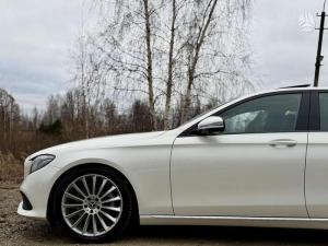 Balts Mercedes-Benz E 300 2019 Šauļi, ar dzinēja tilpumu 1.95 L un nobraukumu 158 tūkst. km par 24999 €, foto 11 vietnē AUTOMOTO.COM.LV