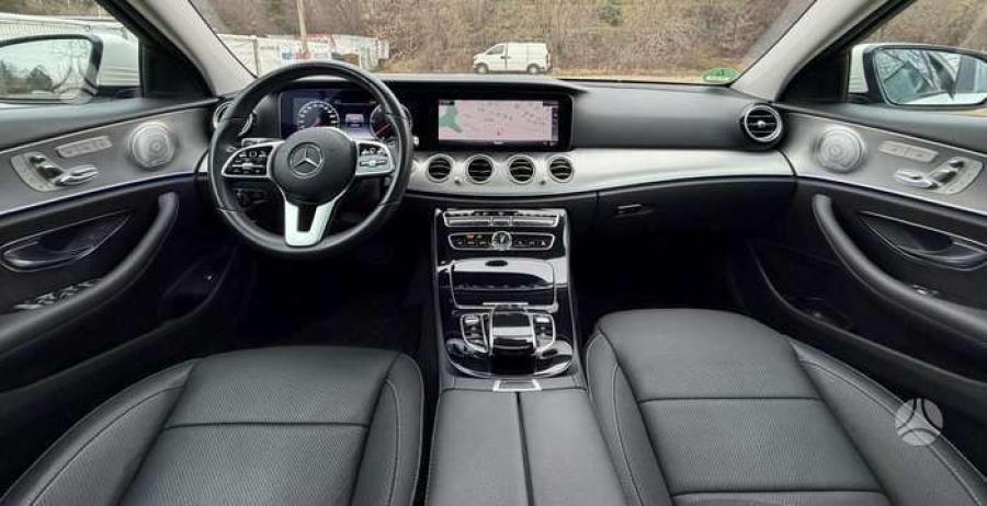 Balts Mercedes-Benz E 300 2019 Šauļi, ar dzinēja tilpumu 1.95 L un nobraukumu 158 tūkst. km par 24999 €, foto 20 vietnē AUTOMOTO.COM.LV
