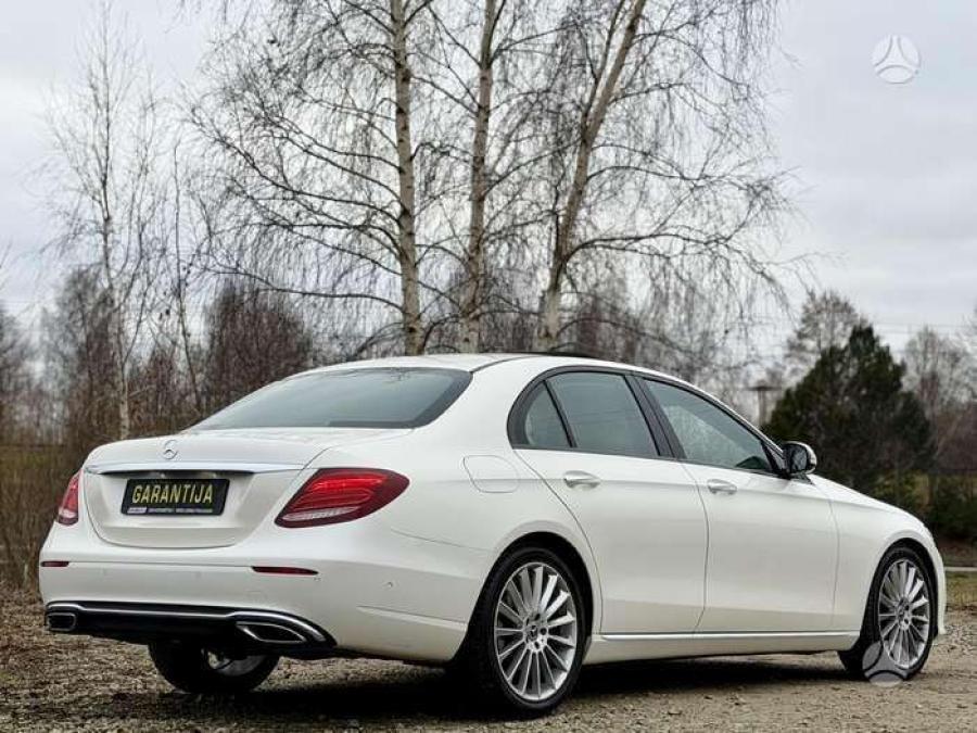 White Mercedes-Benz E 300 2019 in Siauliai, with an engine capacity of 1.95 L and mileage of 158 thousand km for 24999 €, photo 4 on AUTOMOTO.COM.LV