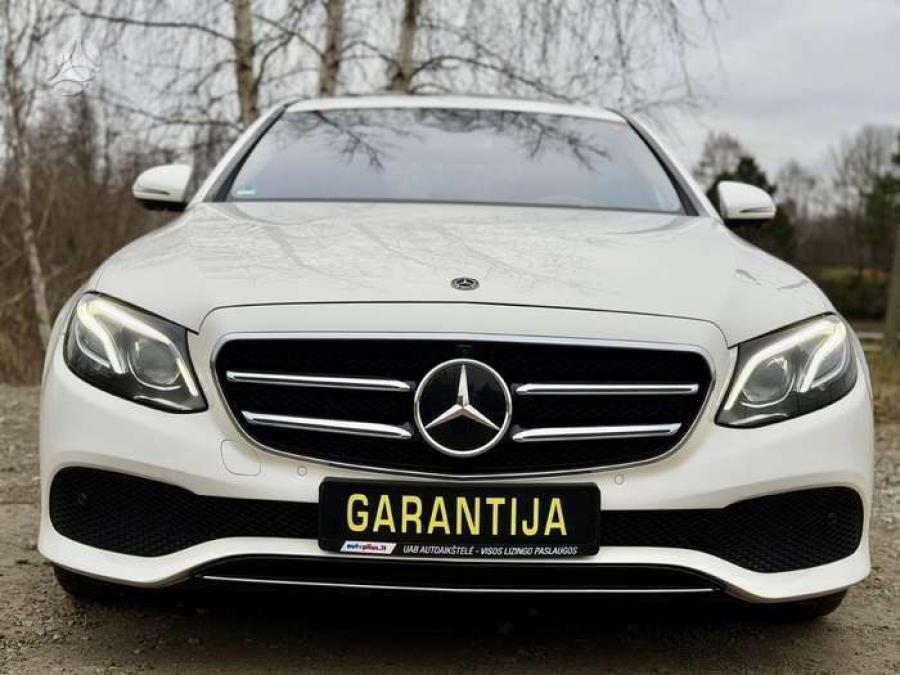 White Mercedes-Benz E 300 2019 in Siauliai, with an engine capacity of 1.95 L and mileage of 158 thousand km for 24999 €, photo 5 on AUTOMOTO.COM.LV