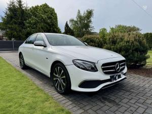 Белый Мерседес Е 300 2019 в Каунас, объемом двигателя 1.99 л и пробегом 81 тыс. км за 14899 €, фото 12 на AUTOMOTO.COM.LV