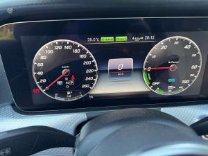 White Mercedes-Benz E 300 2019 in Kaunas, with an engine capacity of 1.99 L and mileage of 81 thousand km for 14950 €, photo 17 on AUTOMOTO.COM.LV