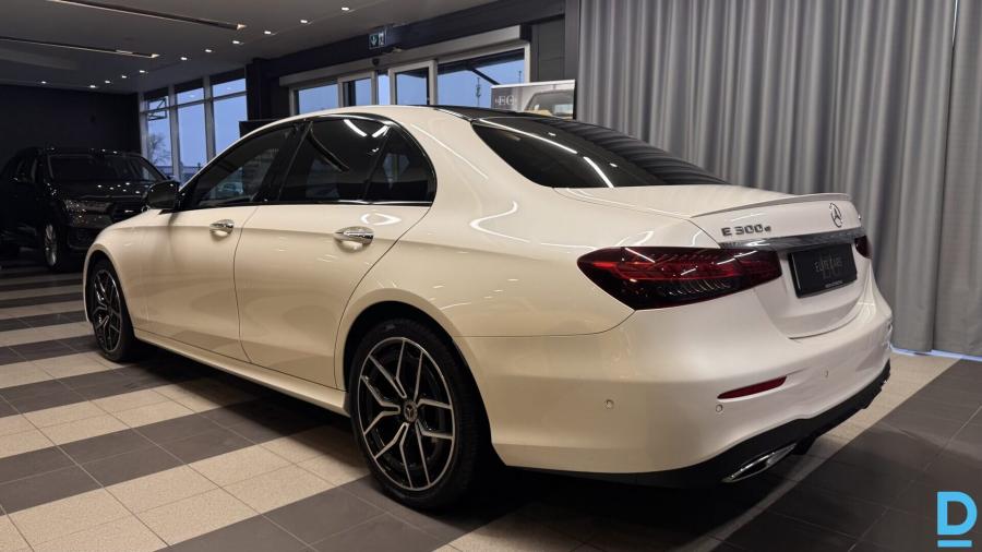 Balts Mercedes-Benz E 300 2021 Mārupe, ar dzinēja tilpumu 2.00 L un nobraukumu 107 tūkst. km par 35990 €, foto 2 vietnē AUTOMOTO.COM.LV
