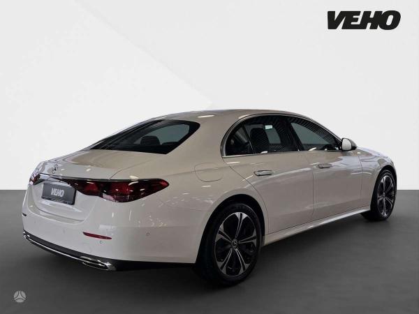 Balts Mercedes-Benz E 300 2023 Kauņa, ar dzinēja tilpumu 1.99 L un nobraukumu 15 tūkst. km par 45900 €, foto 5 vietnē AUTOMOTO.COM.LV