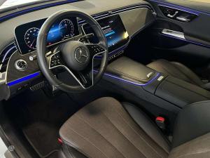 Balts Mercedes-Benz E 300 2023 Kauņa, ar dzinēja tilpumu 1.99 L un nobraukumu 15 tūkst. km par 45900 €, foto 11 vietnē AUTOMOTO.COM.LV