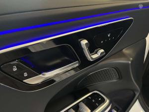 Balts Mercedes-Benz E 300 2023 Kauņa, ar dzinēja tilpumu 1.99 L un nobraukumu 15 tūkst. km par 45900 €, foto 17 vietnē AUTOMOTO.COM.LV