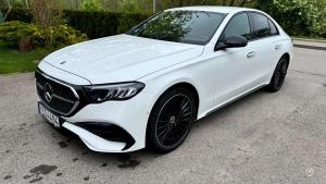 Balts Mercedes-Benz E 300 2024 Klaipėda, ar dzinēja tilpumu 1.99 L un nobraukumu 38 tūkst. km par 55000 €, foto  vietnē AUTOMOTO.COM.LV