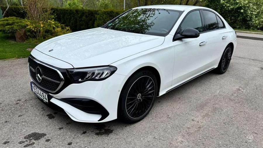 Balts Mercedes-Benz E 300 2024 Klaipėda, ar dzinēja tilpumu 1.99 L un nobraukumu 38 tūkst. km par 55000 €, foto 1 vietnē AUTOMOTO.COM.LV