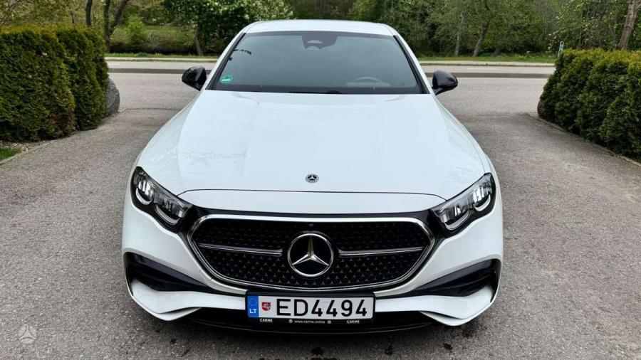 Balts Mercedes-Benz E 300 2024 Klaipėda, ar dzinēja tilpumu 1.99 L un nobraukumu 38 tūkst. km par 55000 €, foto 9 vietnē AUTOMOTO.COM.LV